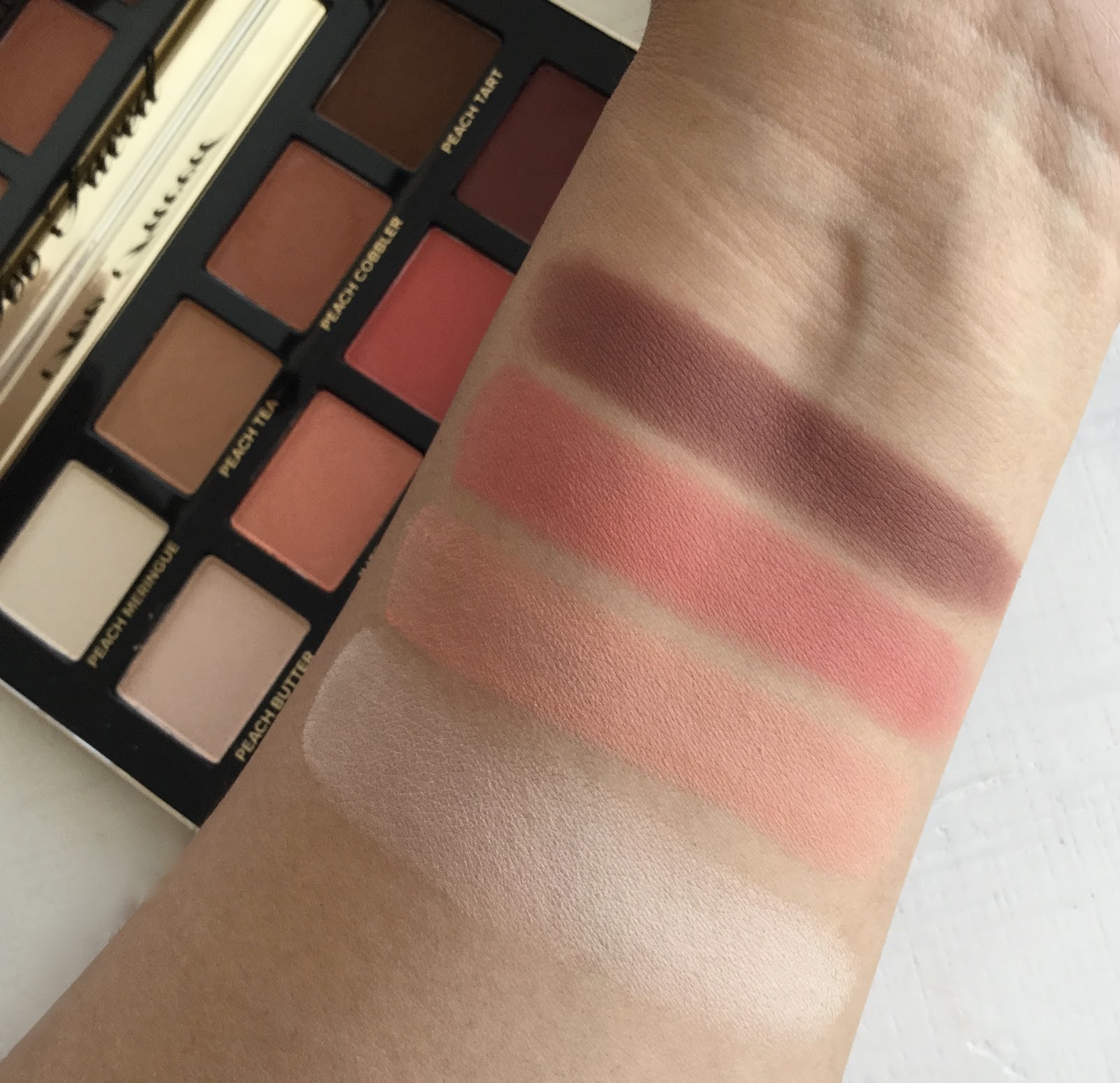 Reseña Nueva Paleta Just Peachy Mattes de Too Faced
