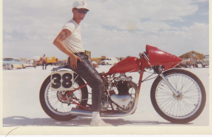 VINTAGE MOTORCYCLE RACING