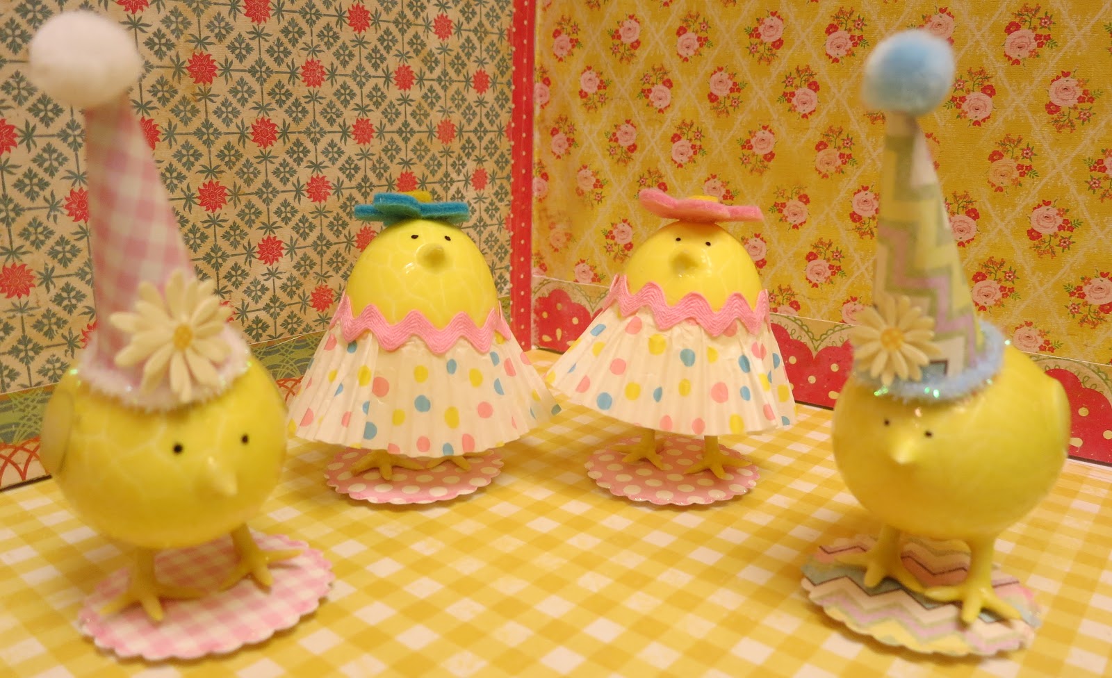 Zetta's Aprons: Quick Craft...Parade of Easter Peeps!