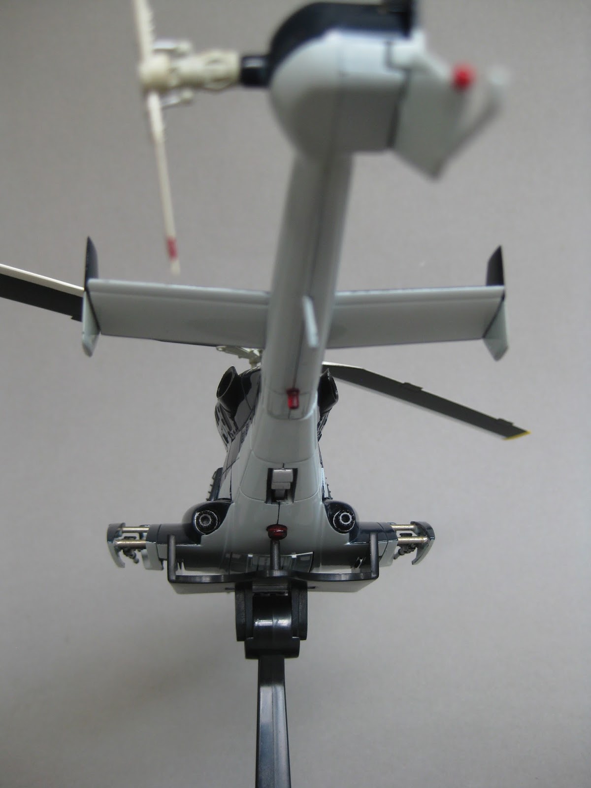 deSMOnd Collection: Aoshima 1/48 "Airwolf" Diecast Model SGM-08 Pt.2