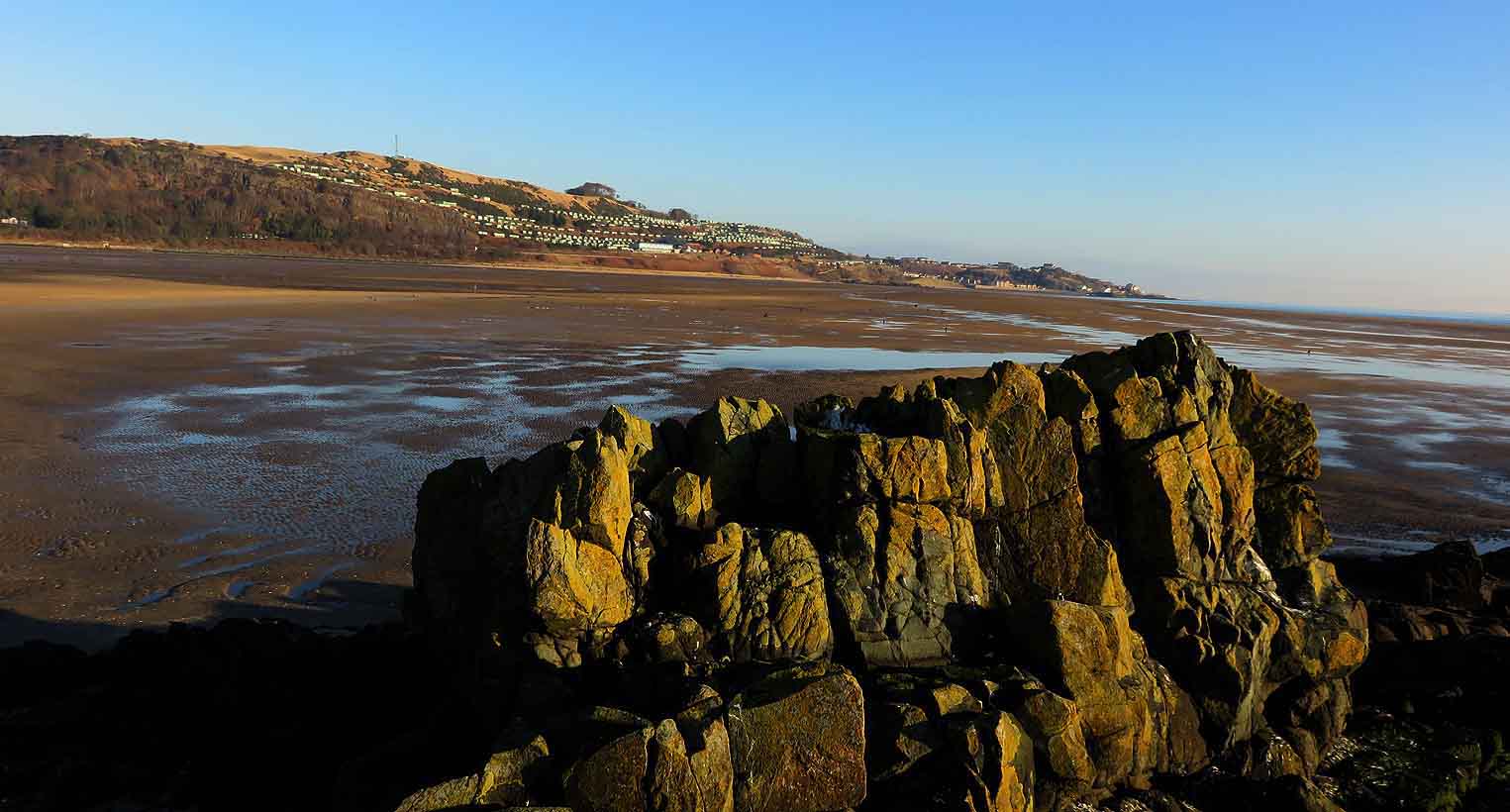 Alex and Bob`s Blue Sky Scotland: The Binn. Burntisland. Black Rocks ...