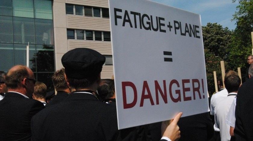 Bitacora de un piloto: Pilot Fatigue: A Matter Threatening Aviation Safety?