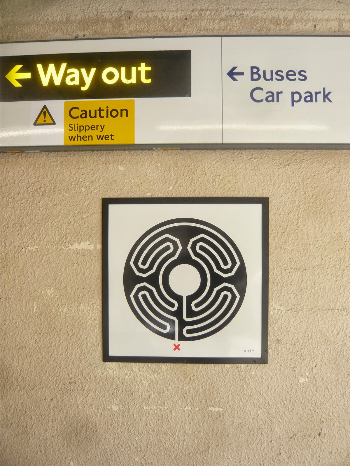 Between: Labyrinth - Mark Wallinger