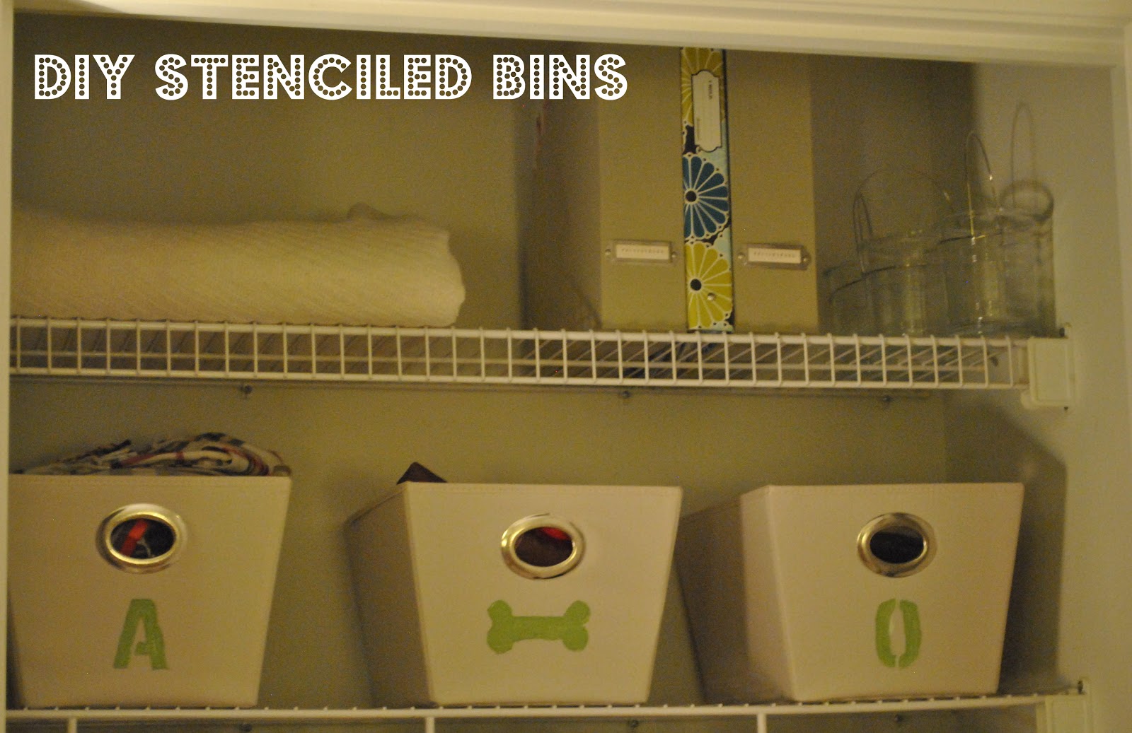 a & o on the go: DIY Stenciled Bins