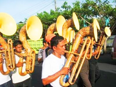 indonesia warna warni: Musik Bambu Minahasa