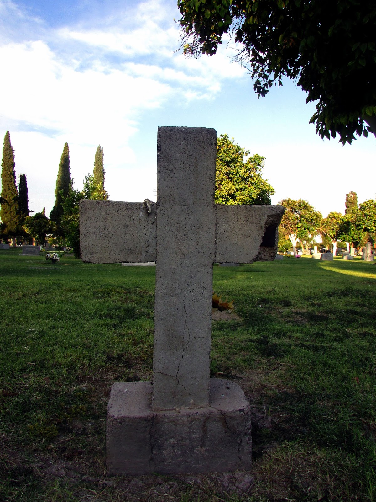 Mesa Cemetery's Old Headstones