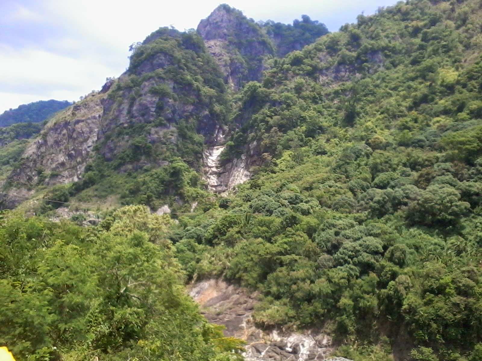 Travel and Tourism: Kennon Road Going to Baguio