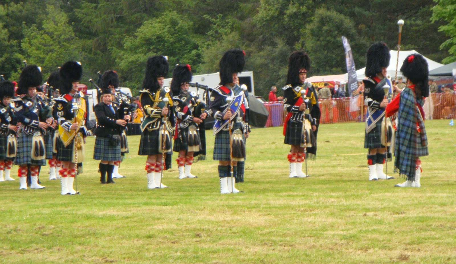 Crow's Feet: Summer photos 3 - Men in Kilts