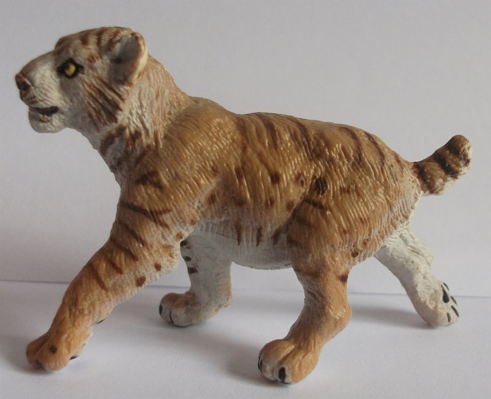 Dos Fósseis ao Plástico!: SMILODON BEBÊ (PREHISTORIC LIFE/SAFARI)