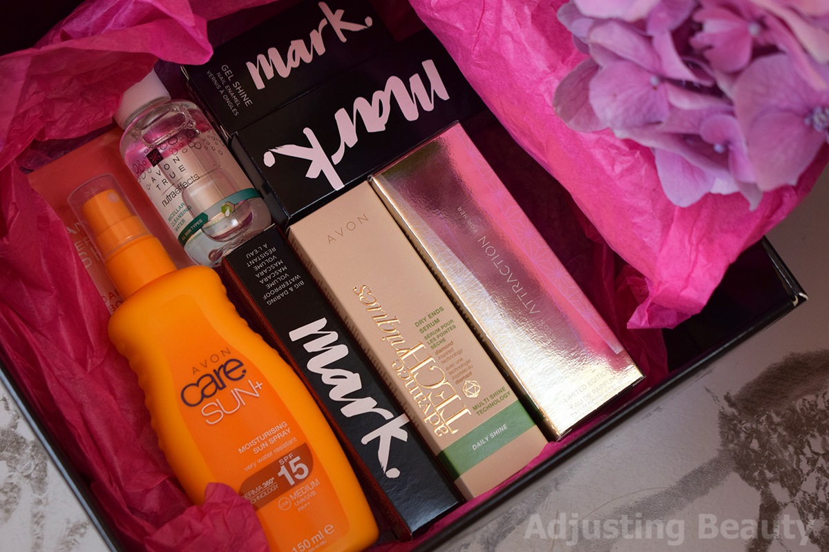 Avon Summer Beauty Box - Adjusting Beauty