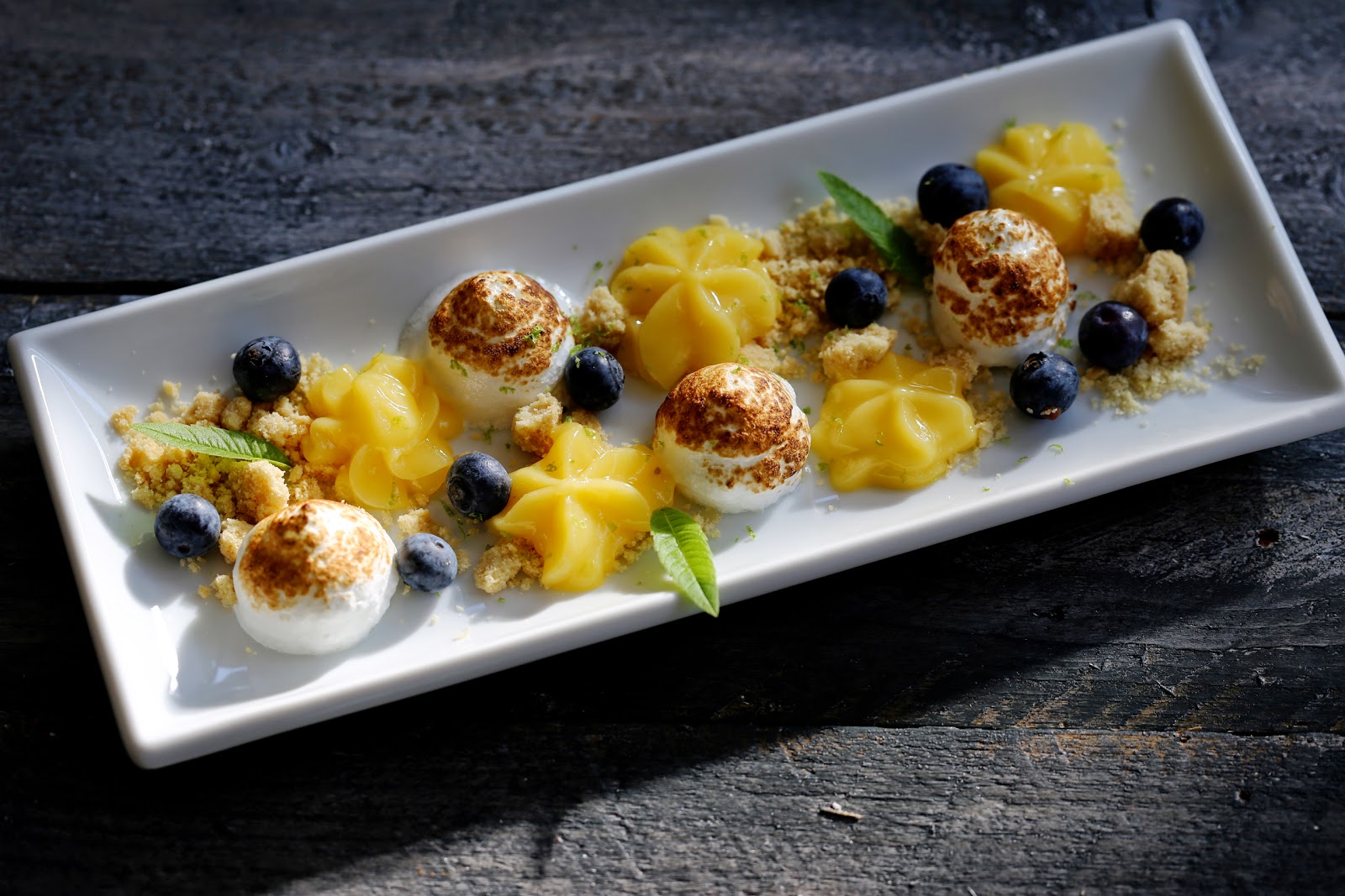 Tarte au citron meringuée très très destructurée | On dine chez Nanou