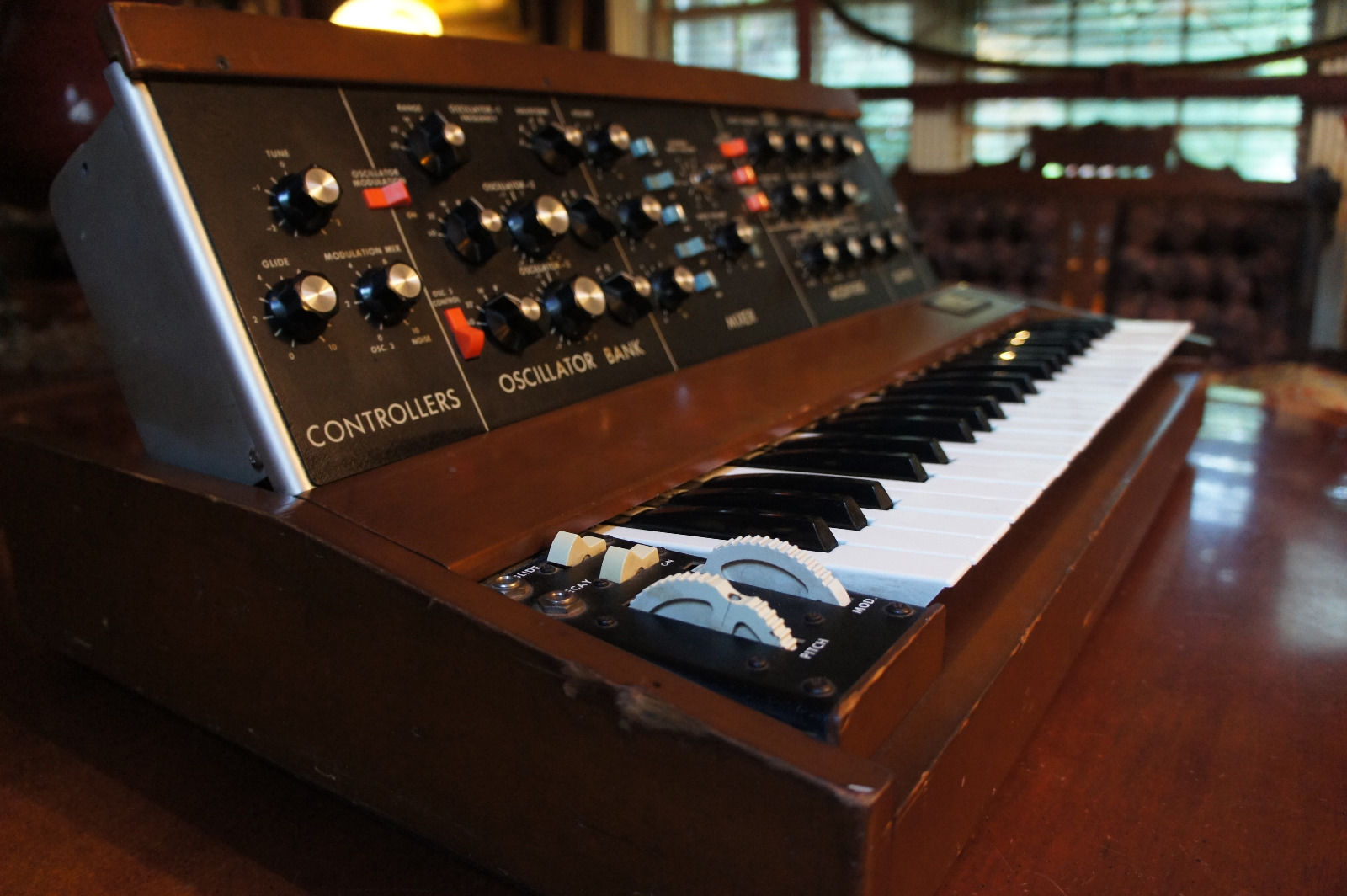 MATRIXSYNTH: ORIGINAL VINTAGE Moog Minimoog D Synthesizer SN 10528