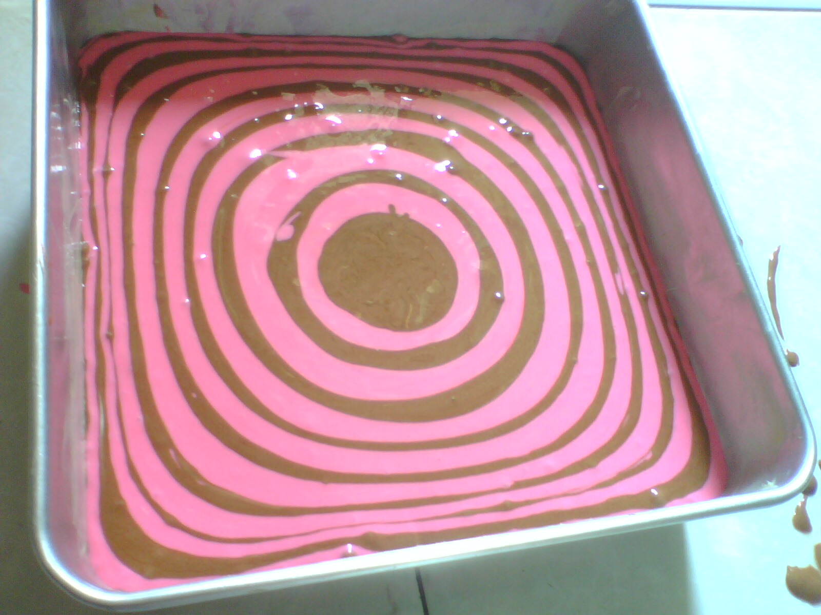 adeqku: Chocolate Strawberry Marble Cake