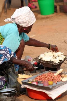 Baía da Lusofonia: Bombo