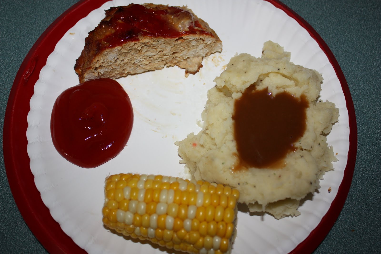 The Dinn3r Divas: Turkey Meatloaf, Garlic Herb Mashed Potatoes & Corn ...