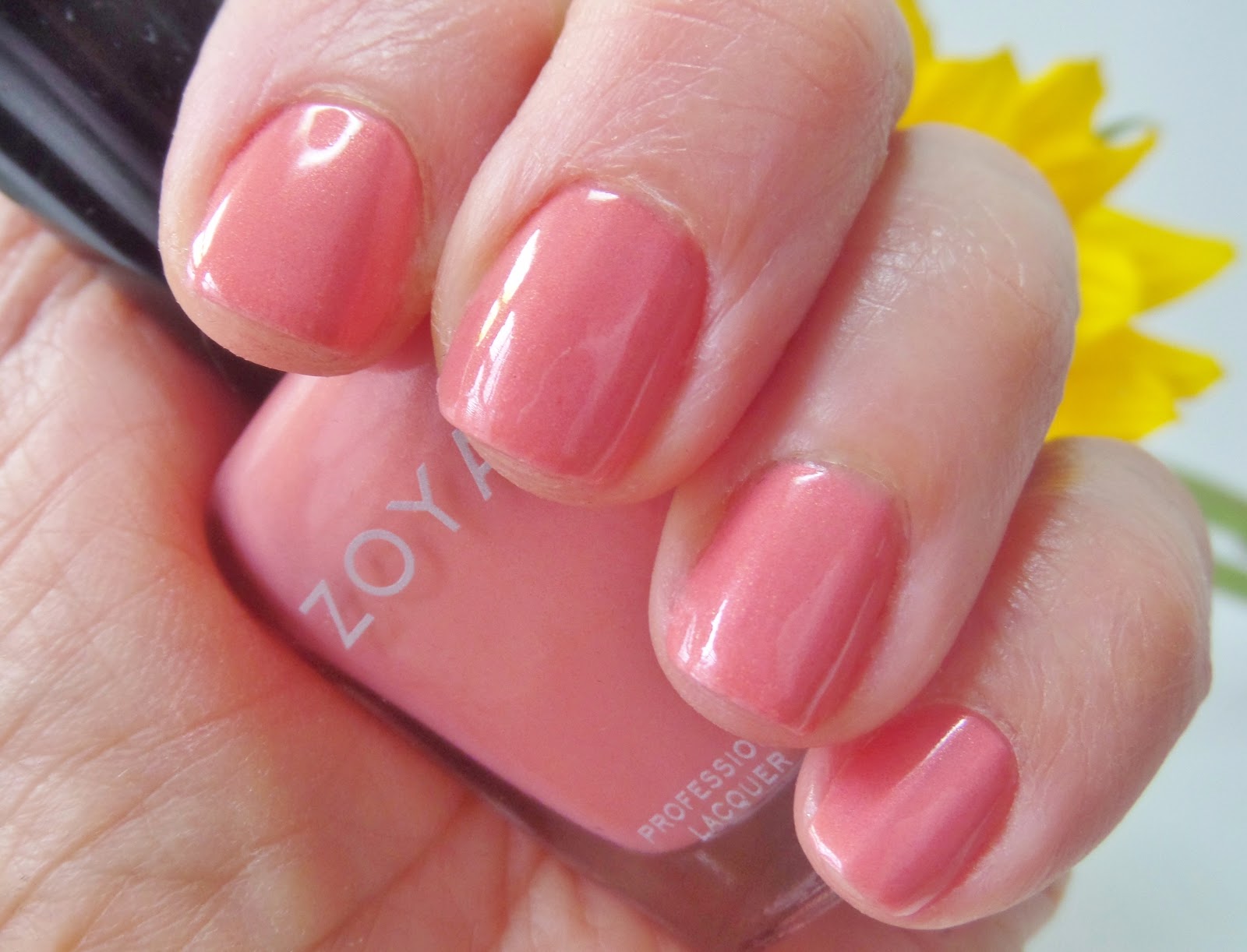 Summer Nail Colors: Zoya Sunshine Collection Summer 2018 Swatches & Review