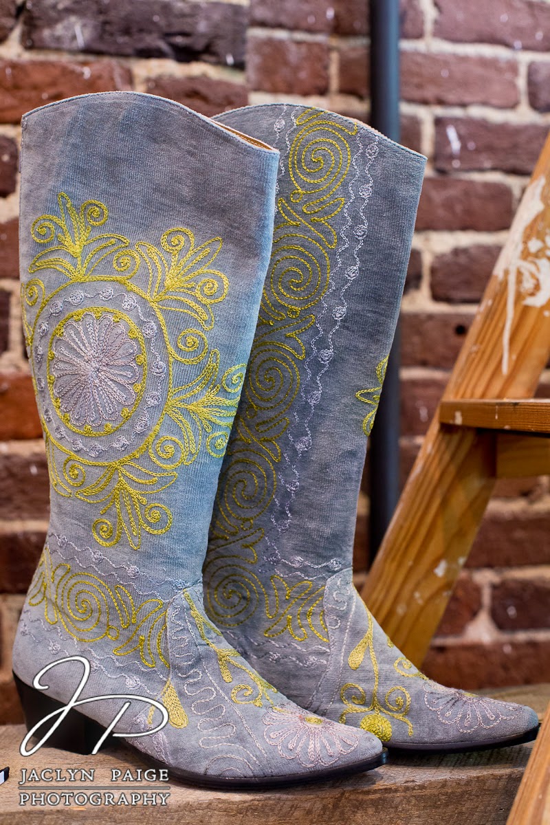 Jaclyn Paige Photography: Bootleg Betty - Consignment Wedding Dresses ...