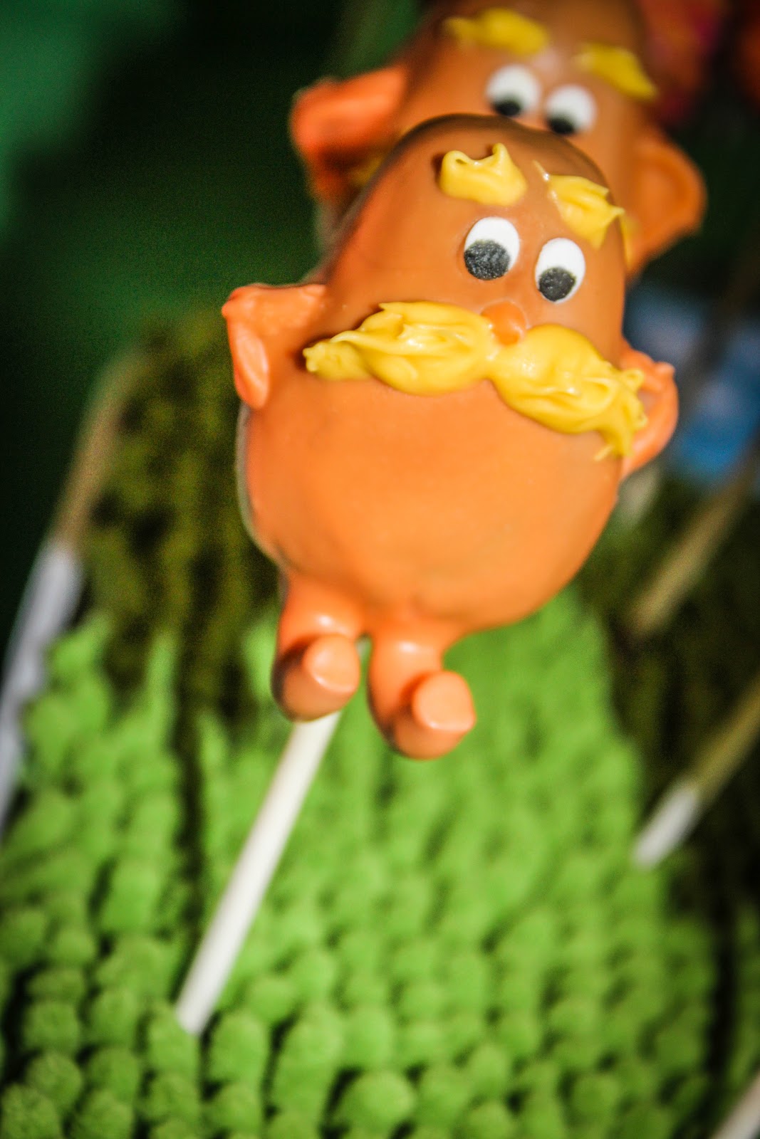 The Party Wall: The Lorax Party (Part 1): The Dessert Table, Food & Drinks