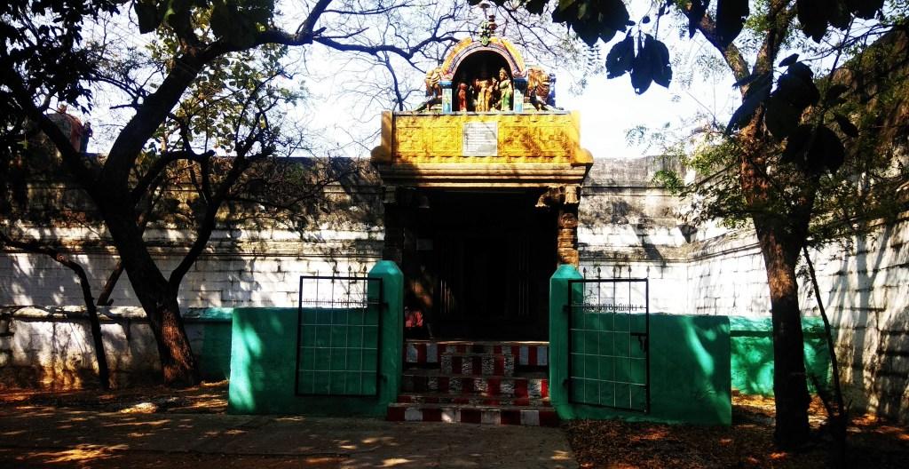 Tamilnadu Tourism: Palvanna Nathar Temple, Karivalamvandanallur ...