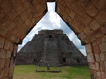 COLAPSO DE LA CULTURA MAYA, A DEBATE