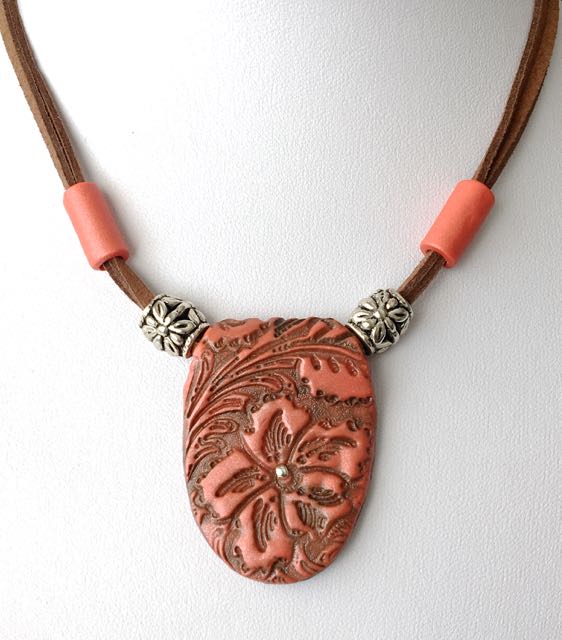 Polymer Clay Necklace Tutorial with Inbuilt Bail / The Beading Gem