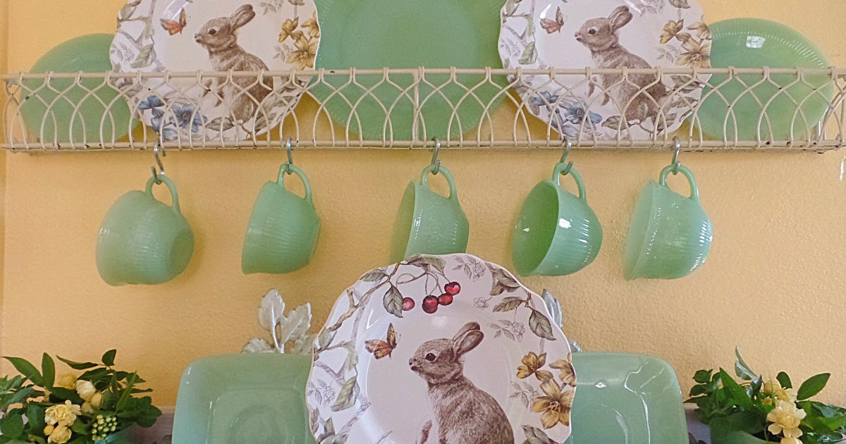 Jadeite Springtime Kitchen Vignette | My Thrift Store Addiction