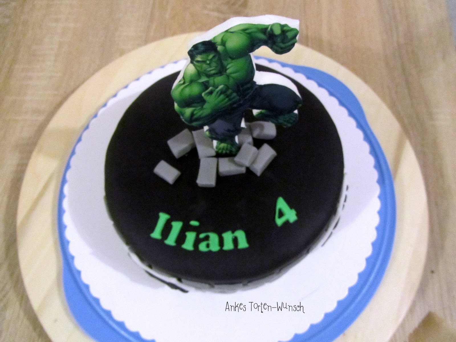 Hulk Torte zum Geburtstag Mavel