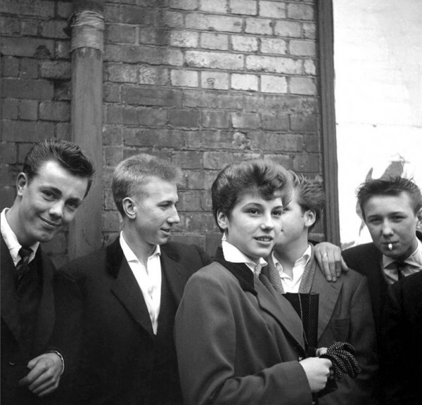 De Lune: Teddy Girls, London, 1955