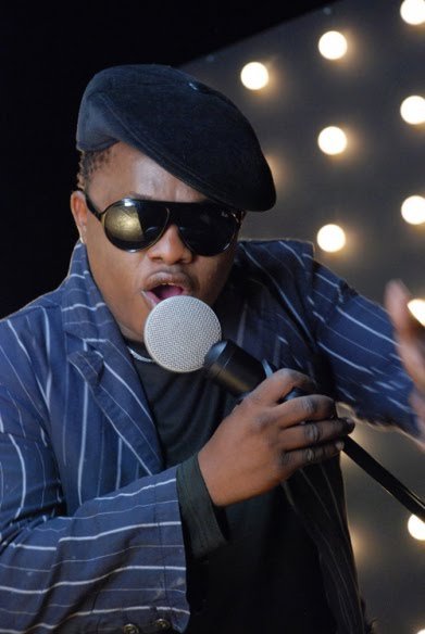 Maanisha! - When you mean it!: Ndani ya Studio - Kitaalamu Zaidi