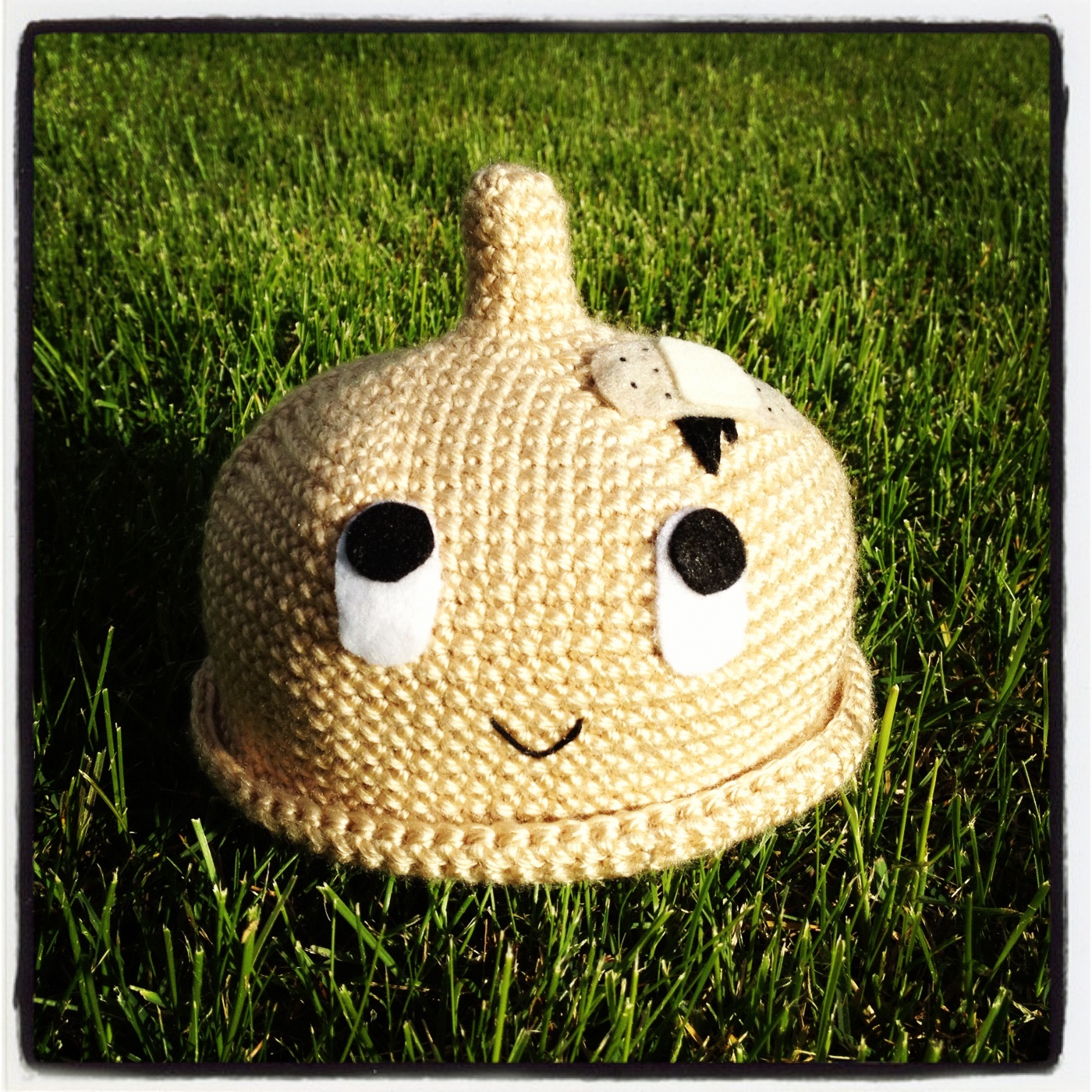 i ♥ amicute: timmy the XL broken condom hat - adult size!