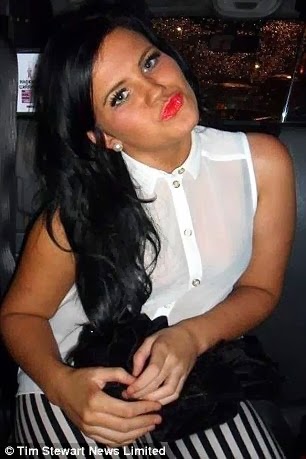 British"Bimbo" Who Thinks "BARRACO BARNER" is President Of UK Becomes ...