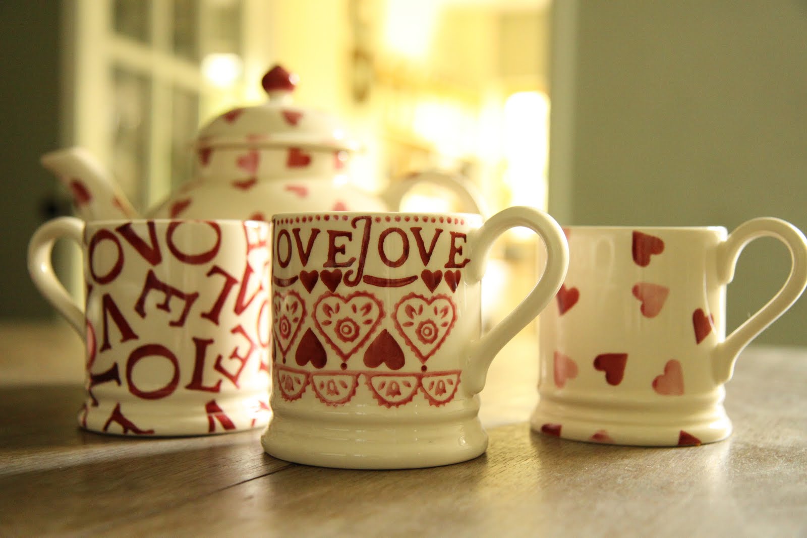 Modern Country Style: Modern Country Style Loves Emma Bridgewater Mugs