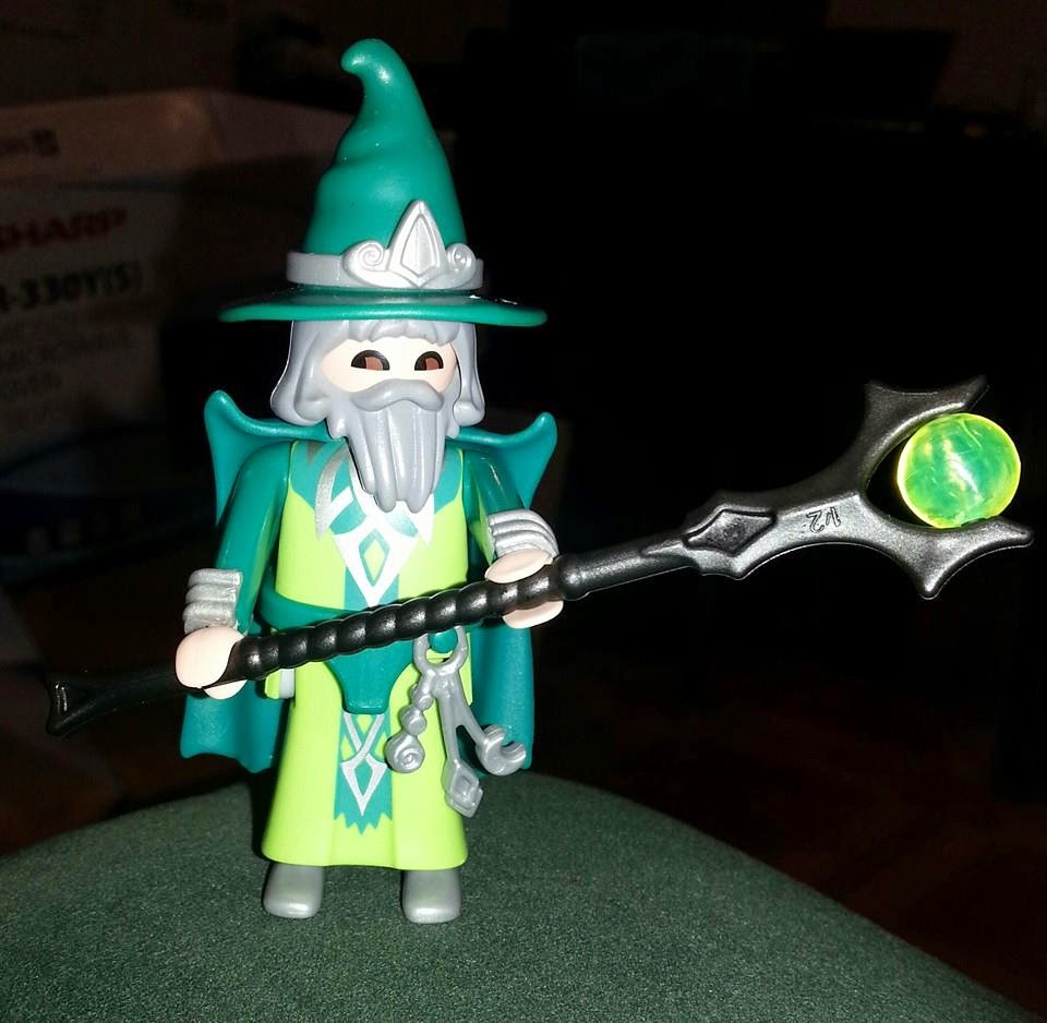 Lupine Book Club: Playmobil Fi?ures Series 4: The Wizard