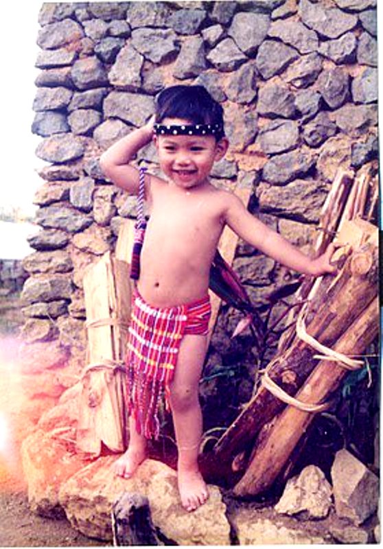 THE CLAMOR OF KALINGA: Igorot Costume, Philippines