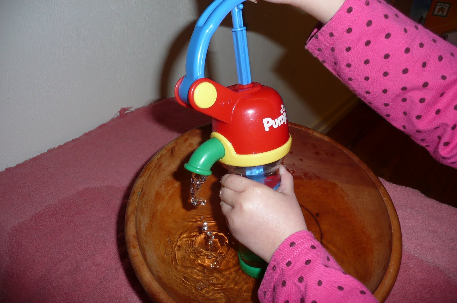 Montessori Teachings: Pumping Water
