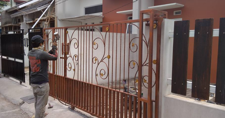Harga Pintu Pagar Besi Dorong Kuningan – 087877549186