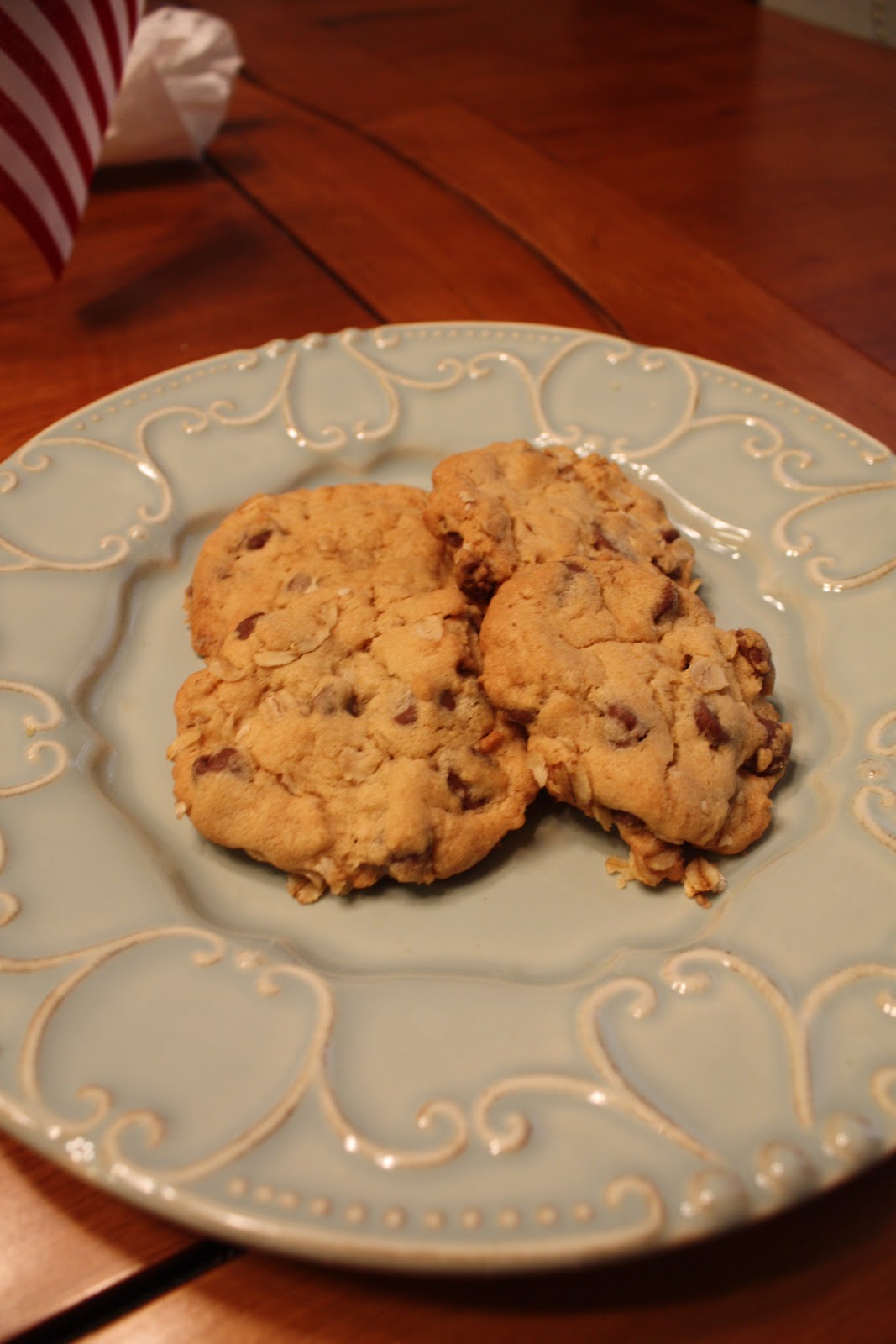 Piece of Cake Recipes: Small Batch (6 Cookies) of Oatmeal Chocolate ...