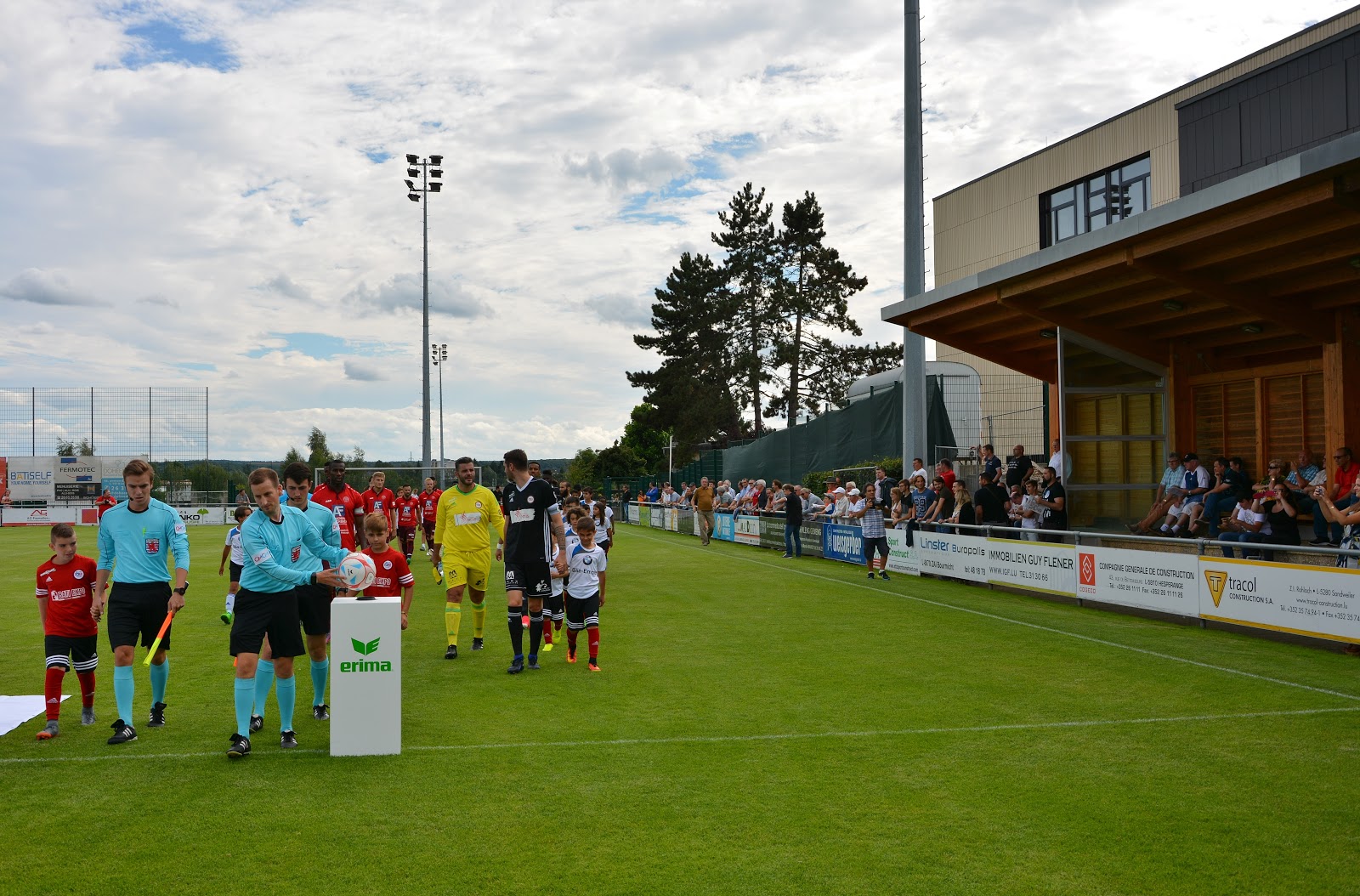 Extreme Football Tourism: LUXEMBOURG: FC Una Strassen