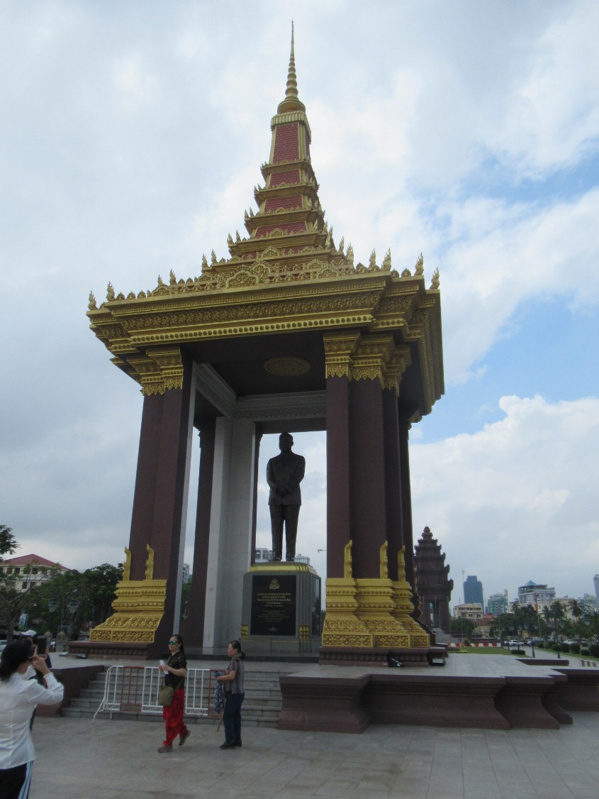 SENI LAMA MELAYU (MALAY OLDEN ART): Patung raja (Statue of king ...