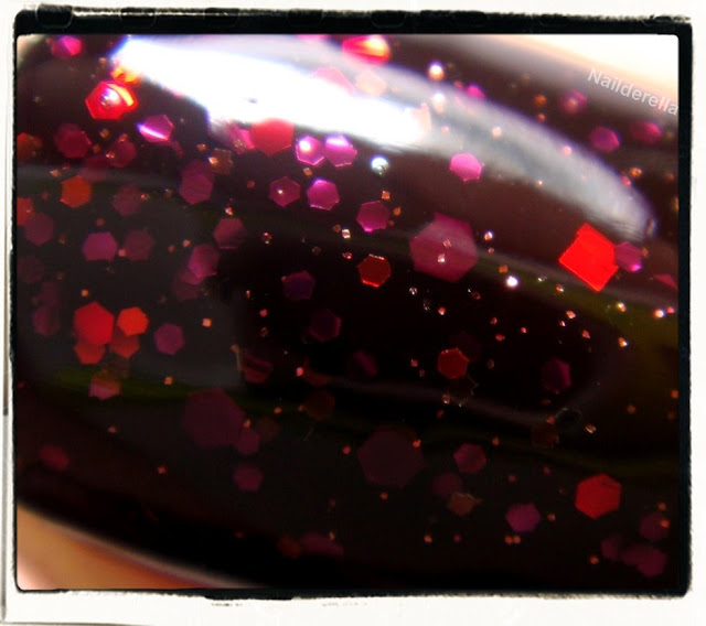 Dollish Polish - Vampires Coven - Nailderella
