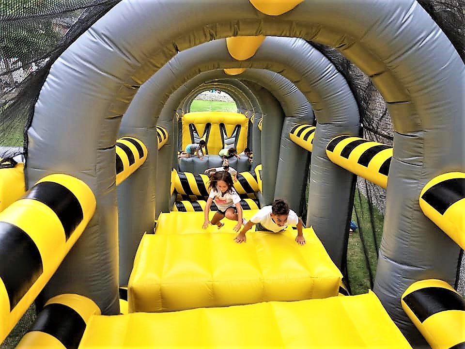 gonflalpes: Toxic Drop parcours gonflable de 24 m