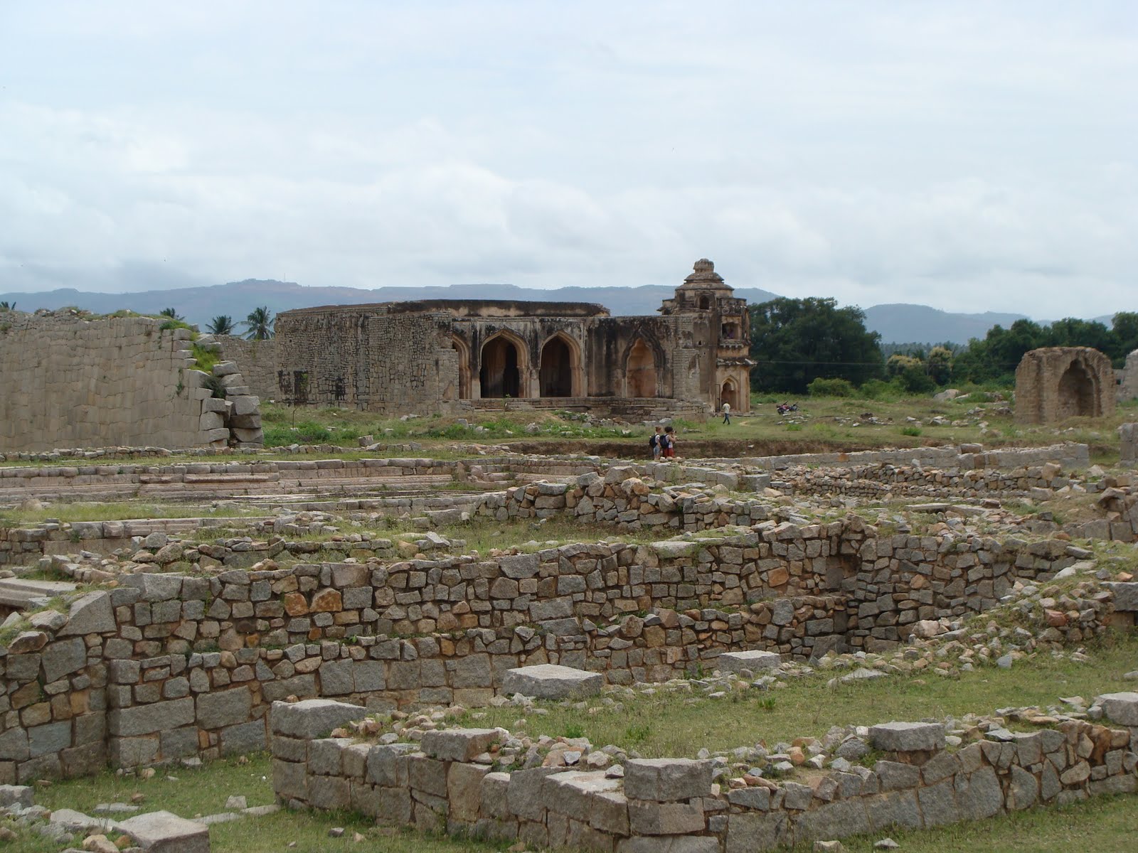 INDIA BACKPACKER: Krishnadevaraya's Palace Hampi