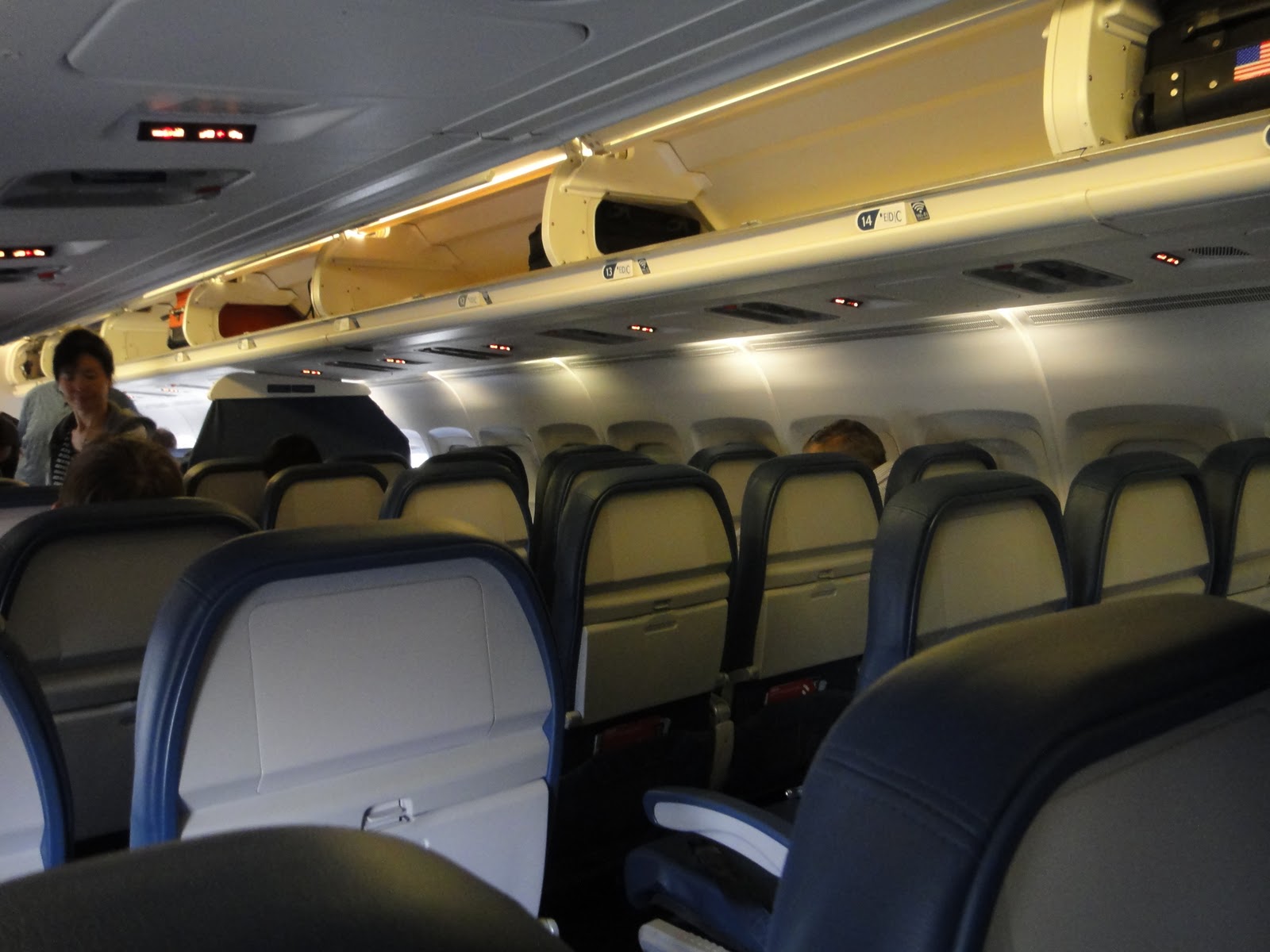 Riding the McDonnell Douglas MD-90 with Delta