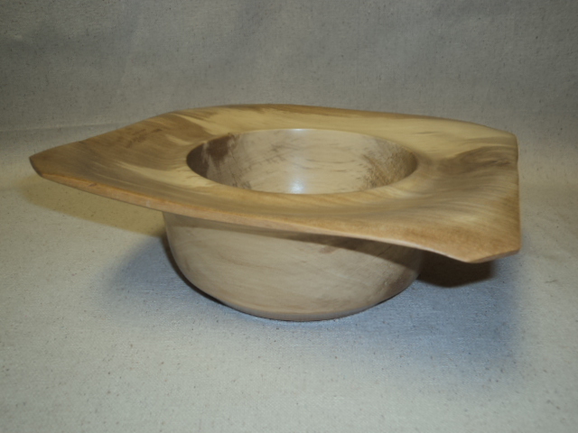 Wood Turned Bowls: Square edge wavy rim bowl