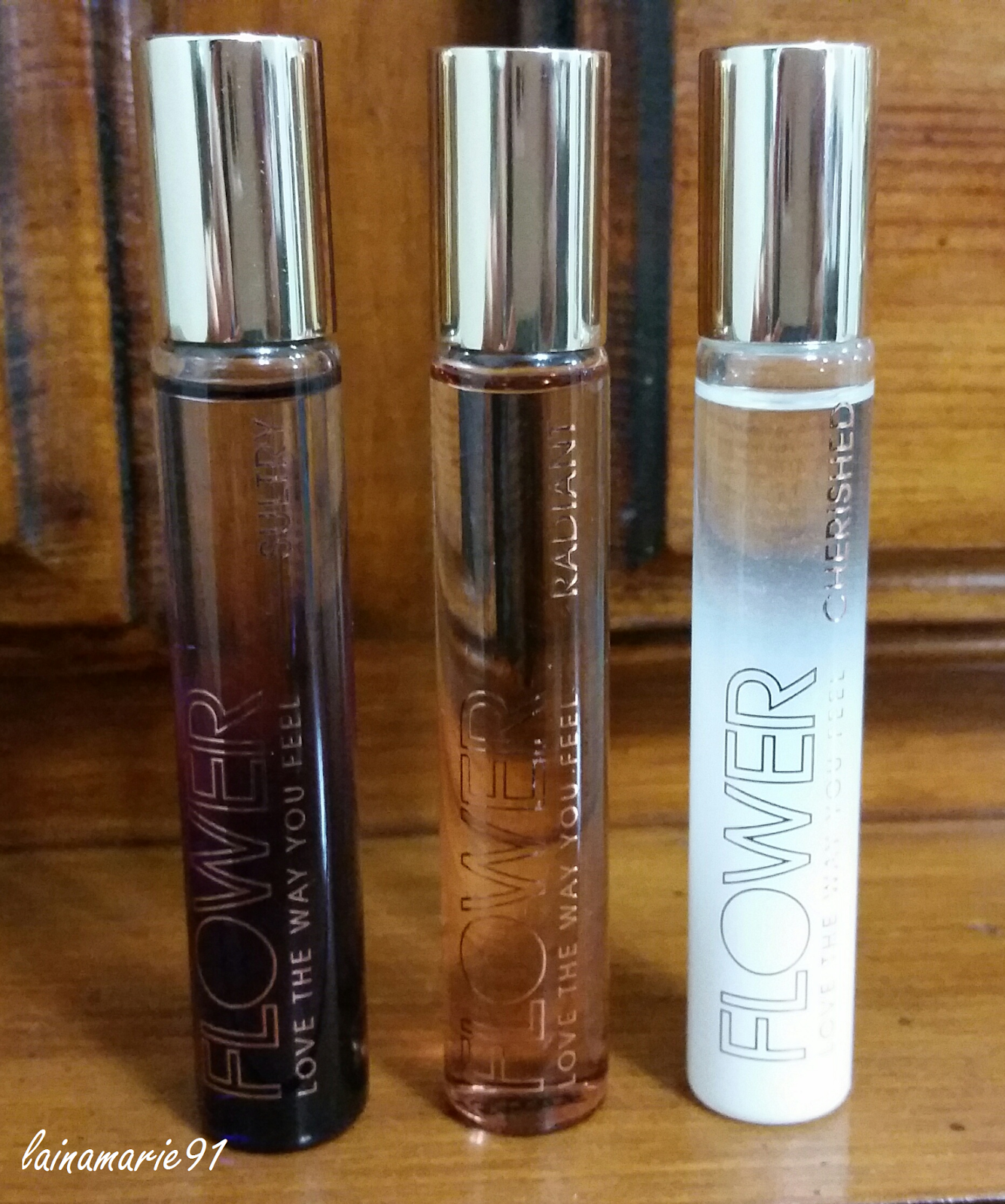 Lainamarie91: Flower Beauty Fragrance Trio Holiday Set Review : Eau de ...