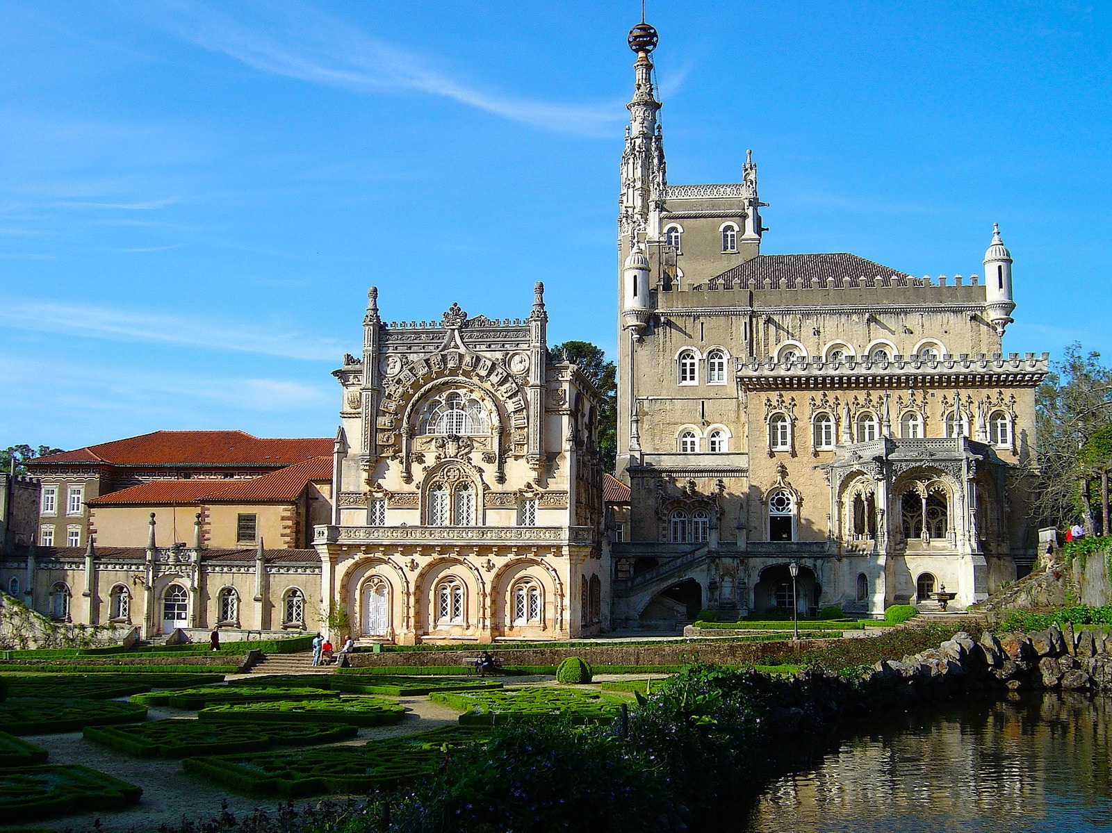 Spend Like A King: The Bussaco Palace in Luso, Portugal