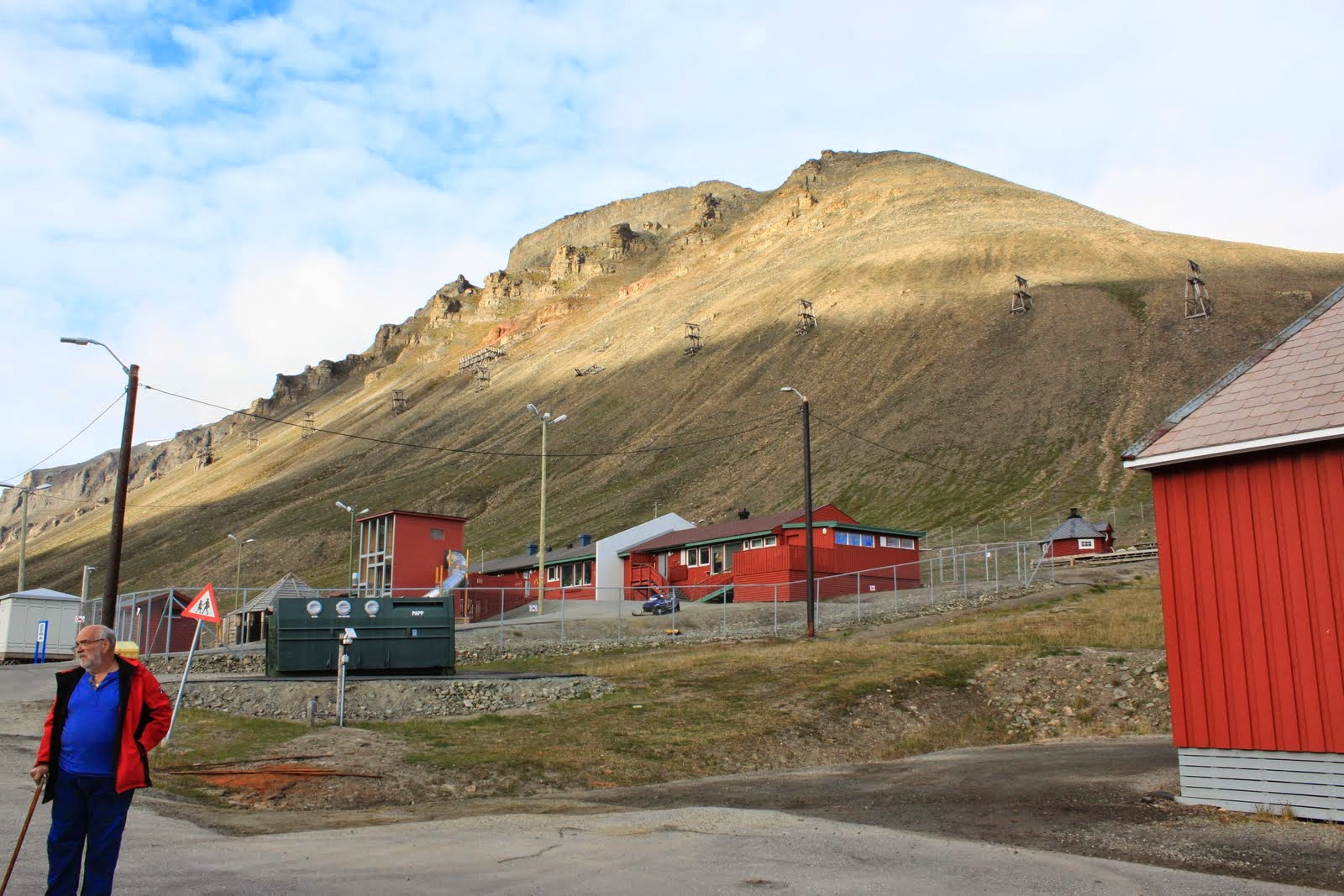 NORWEGIAN FJORDS & THE BALTIC: LONGYEARBYEN ON THE NORWEGIAN ISLAND OF ...