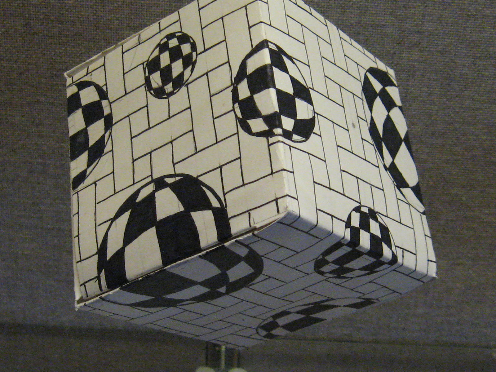 Make it Artwork : Op Art Cubes