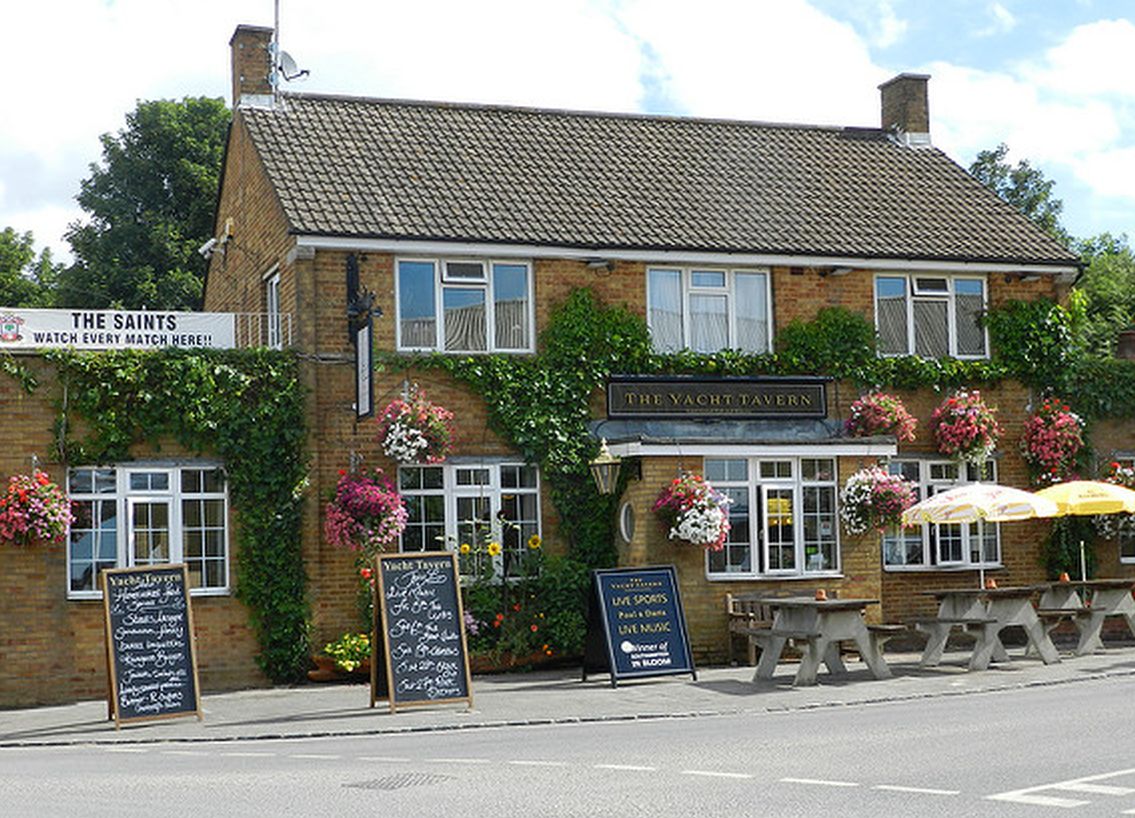 Pubs and Beer in Southampton: Yacht Tavern, Woolston (Currently closed)