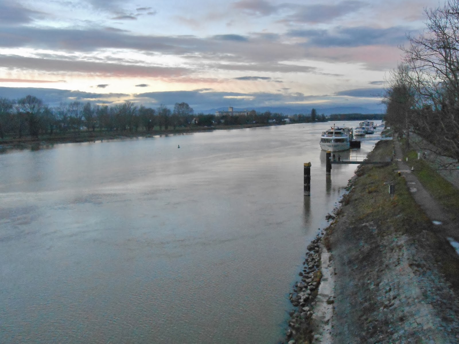 Viajar e descobrir: França - Alemanha - Rio Rhin/Rhein